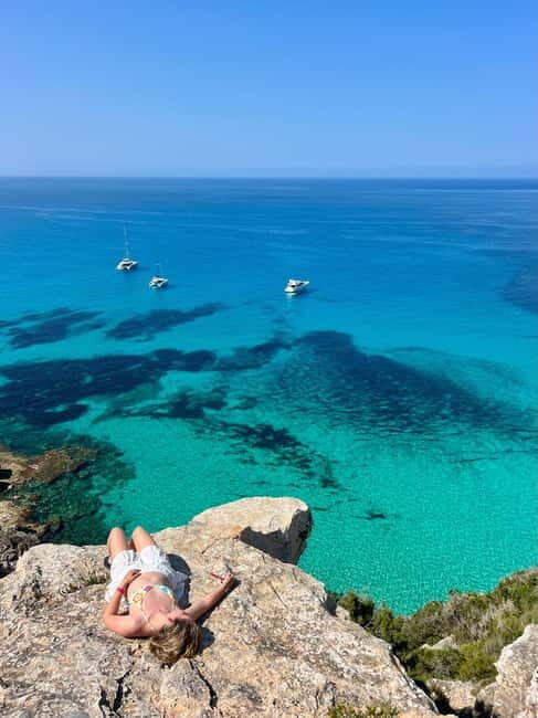 Formentera: Hidden Spots Tour in Land Rover Defender - An Authentic 3.5-Hour Island Journey