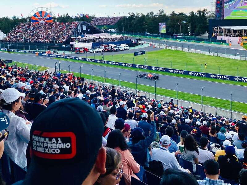 Formula 1 experience at the Mexico City Grand Prix - How the Tour Starts: Comfortable and Convenient Pickup