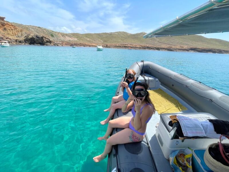 Fornells : Boat Trip to coves & beaches with snorkeling - FAQ