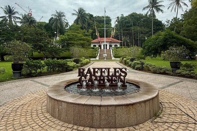 Fort Canning and Singapore River Join In Walking Tour - The Sum Up