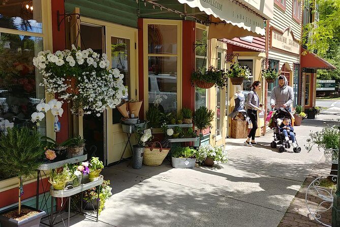 Fort Langley & Vineyard Explorer Private Tour - An In-Depth Look at the Fort Langley & Vineyard Private Tour