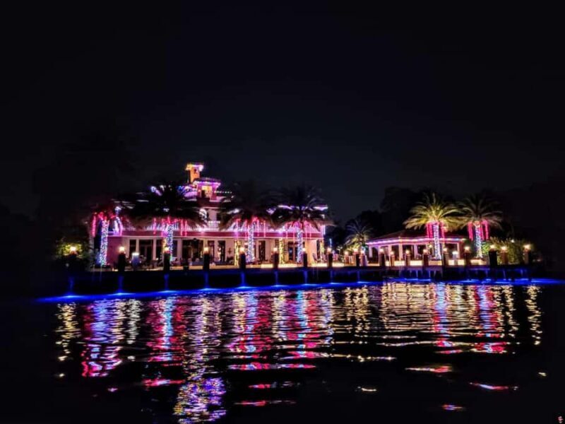 Fort Lauderdale: Holiday Mansion Lights Boat Tour - The Sum Up