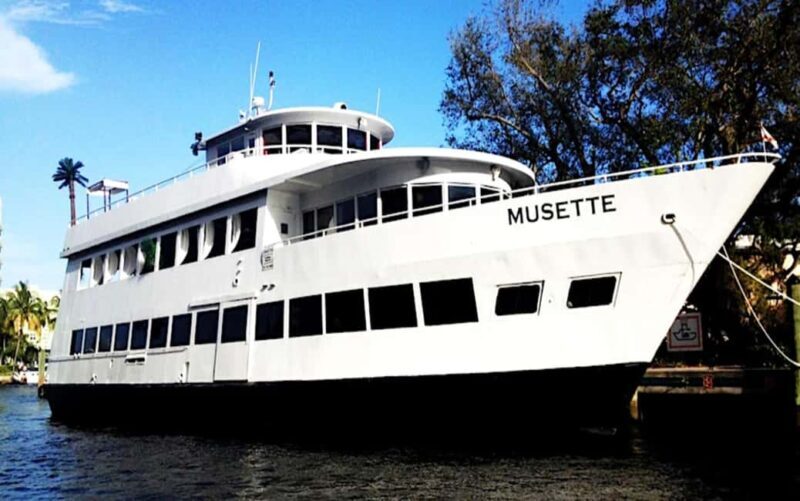 Fort Lauderdale: Musette Yacht New Year's Eve Party Cruise - An Exciting Way to Celebrate New Years Eve in Fort Lauderdale