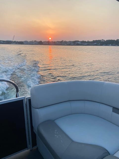 Fort Walton: Sunset Dolphin Cruise on the Emerald Coast - Who Will Love This Tour