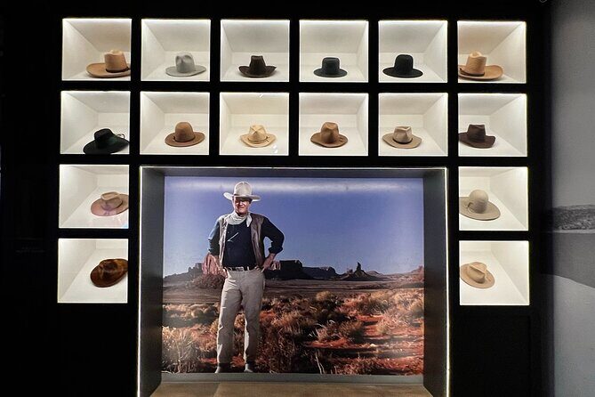 Fort Worth Highlights, Billy Bobs & John Wayne Day Tour - Key Points