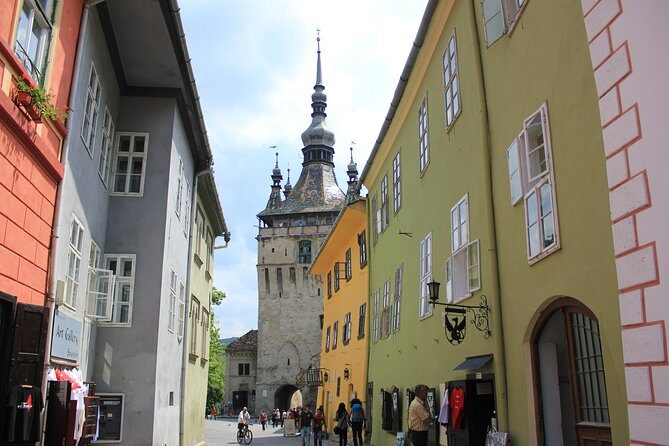 Fortified Church of Viscri and Sighisoara in Spanish (native Spanish guide). - Exploring Transylvania: Visiting Viscri and Sighisoara with a Native Spanish Guide