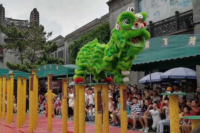 Foshan Qinghui Garden and Fengjian Water Town Private Day Tour from Guangzhou - Who Should Consider This Tour?
