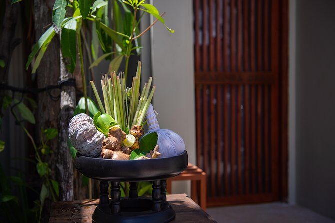 Four Hand Bliss (65 Mins) + Free Pick up or Drop Back - Timing & Group Size