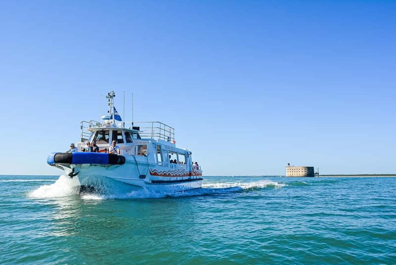 Fouras-Les-Bains : Tour of Fort Boyard & Tour de l'île d'Aix - A comprehensive guide to the tour experience