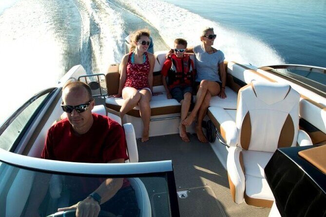 FourWinns HD240 boat rental for 10 people 4 hours - The Experience: What to Expect on Your Day Out