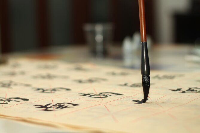 Fox mask painting experience in Asakusa Tokyo - What to Expect During the Fox Mask Painting Experience