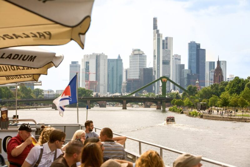 Frankfurt: 1-Hour Panorama Boat Cruise on the river Main - A Closer Look at the Boat Cruise Experience