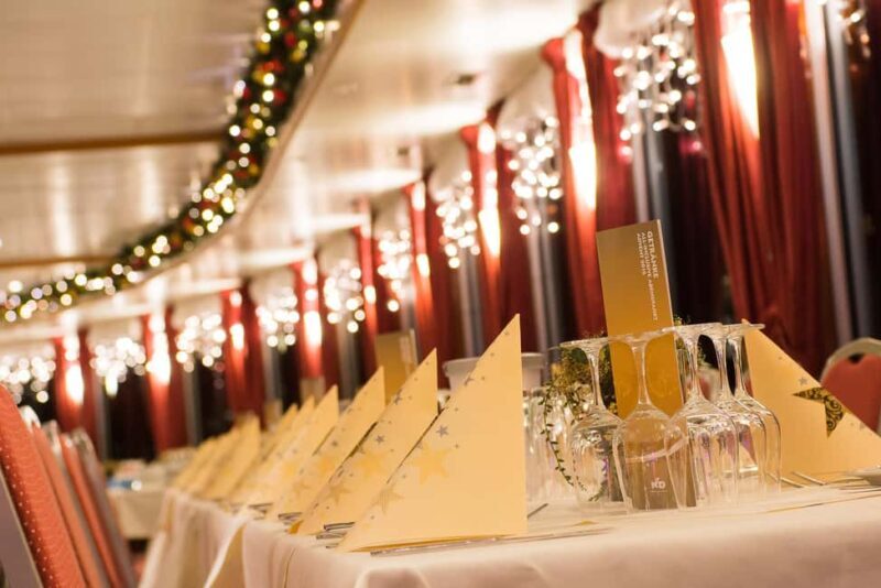 Frankfurt: All-Inclusive Advent Evening Cruise - A Festive River Experience with Practical Appeal
