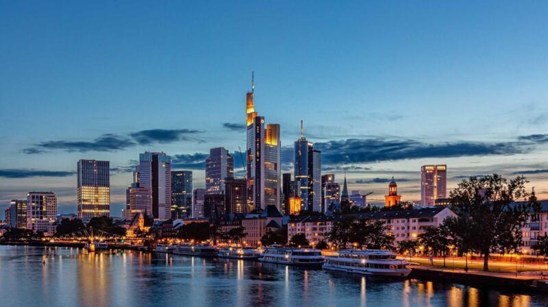 Frankfurt: Discover the heart of Frankfurt - a city tour in Russian - Final Thoughts