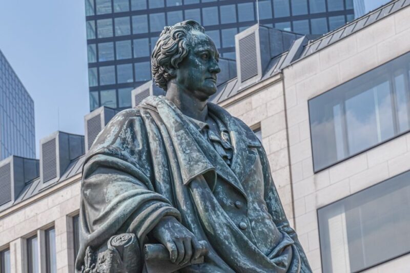 Frankfurt Family-Friendly Historical Walking Tour - Exploring Frankfurt with the Family: A Guide to the Best of Old Town and River