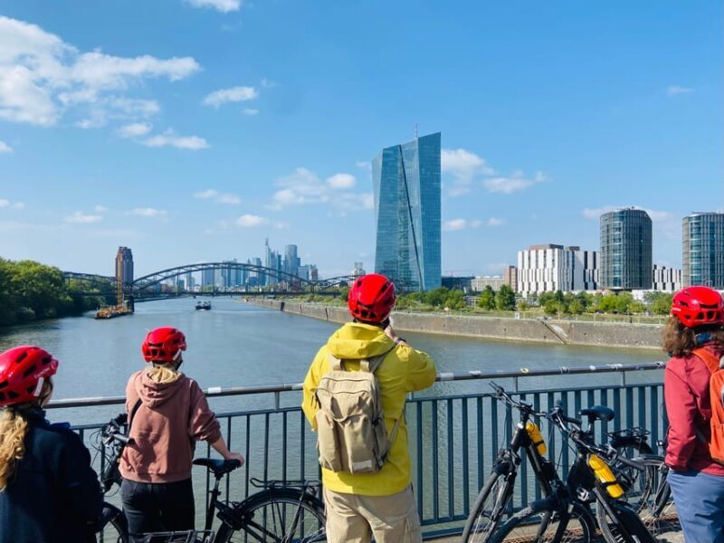 Frankfurt: Guided Bike Tour - The Historic Old Town and Key Landmarks
