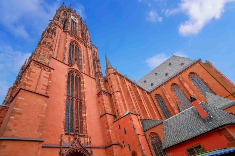 Frankfurt: Guided Bike Tour - Green Spaces and the Skyline Panorama
