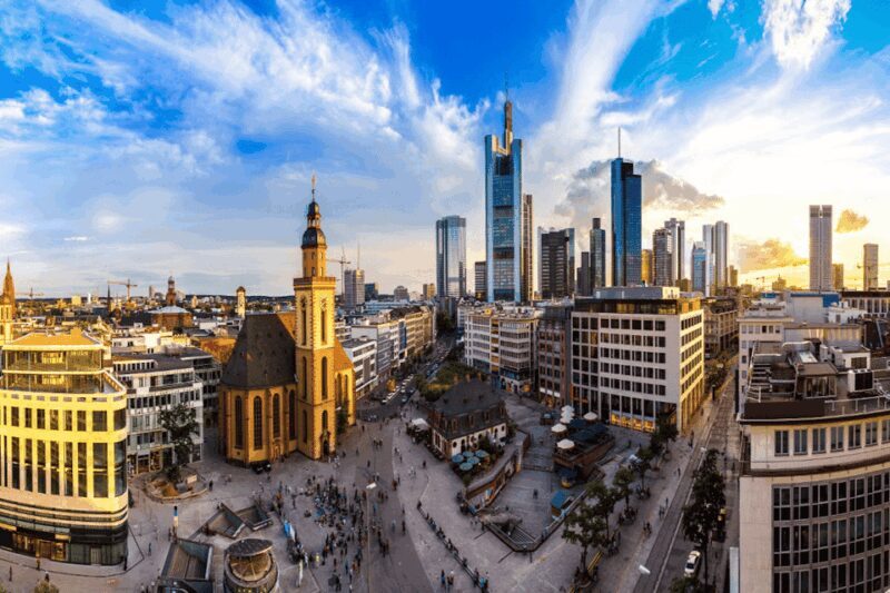 Frankfurt: Guided tour of Frankfurt - Key Points