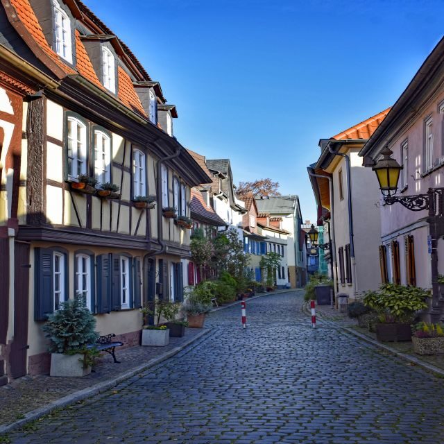 Frankfurt: Höchst Walking Tour with a Local - The Detailed Itinerary: What Makes Each Stop Special