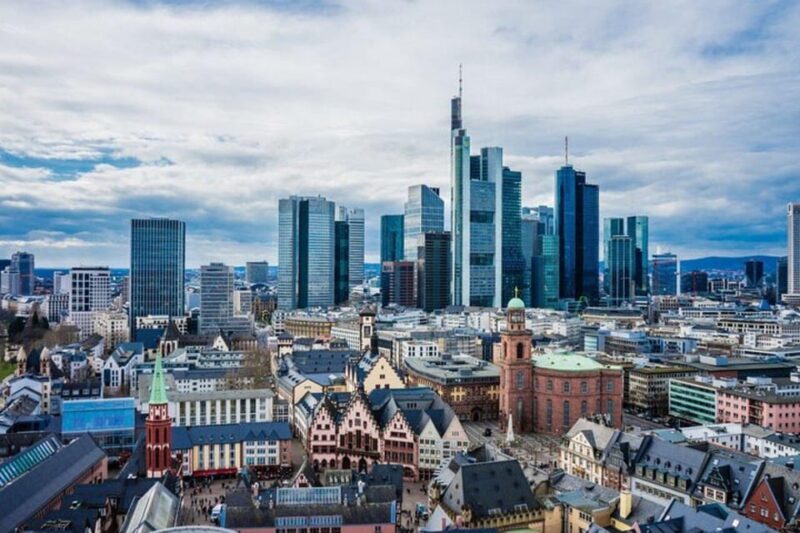Frankfurt: Must-See Attractions Walking Tour with a Guide - Key Points