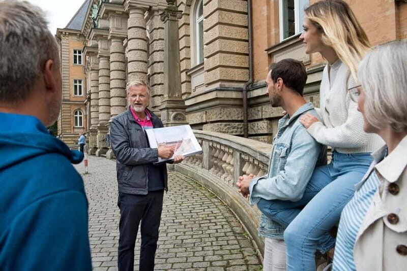 Frankfurt: Old Town Historical Walking Tour with Geo Epoche - Key Points