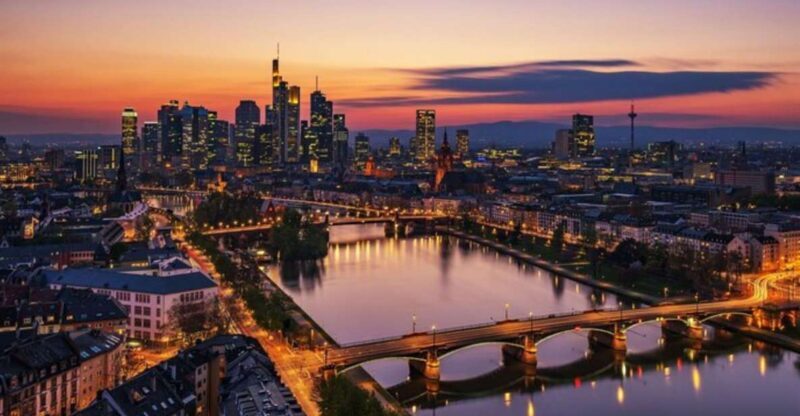 Frankfurt: Private custom tour with a local guide - Authenticity and Guide Quality