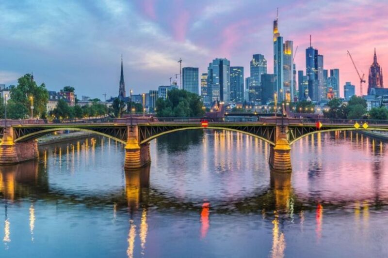 Frankfurt: Private custom tour with a local guide - Practical Considerations