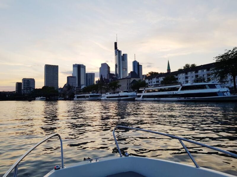 Frankfurt: Private Romantic Skyline Boat Tour - Practical Details and Tips