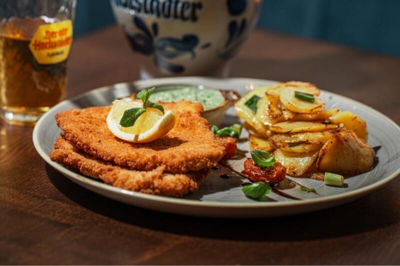 Frankfurt: Verbrecherjagd und gefährlich leckeres Schnitzel - Puzzles at Historic Sites