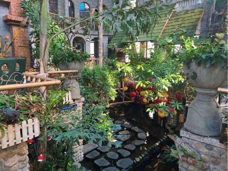 Free E-sim Art & Cafe-Hopping Tour Van Gogh & Monet Exhibit - What to Expect from the Tour: Full Breakdown