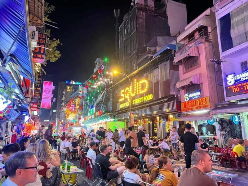 Free E-sim Saigon Nightlife Hopping Tour - An In-Depth Look at the Saigon Nightlife Hopping Experience