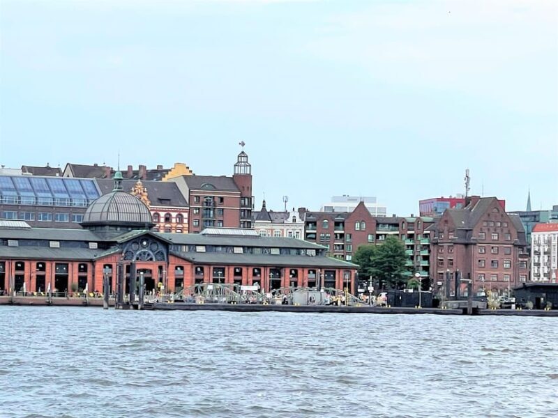 Free Tour: Port, Red Light District and Beatles. You decide how much to pay at the end - Practical Tips for Travelers