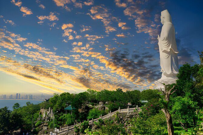 Freedom fly  Da Nang & Son Tra Mountain 2025 Summer Paragliding - Who Should Book This Tour?