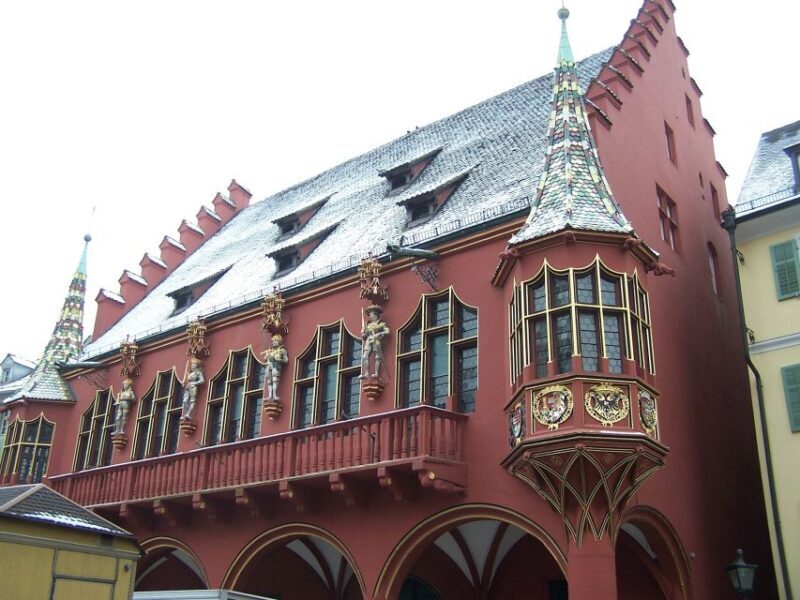 Freiburg: Express Walk with a Local in 60 minutes - The Small Group Advantage