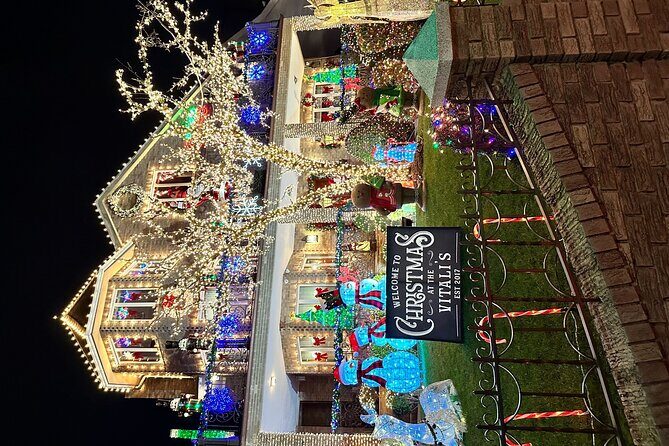 French Christmas Tour in Brooklyn - Exploring the Brooklyn Christmas Tour