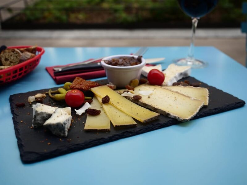 French Culinary Discovery in the Heart of Montmartre - The Sum Up