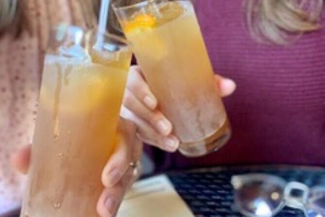 French Quarter Small-Group Cocktail and Foodie Crawl - Authenticity, Quality, and Service