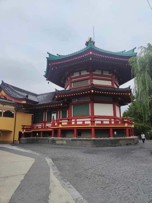 French-speaking tour of Tokyo between modernity and tradition - Key Points