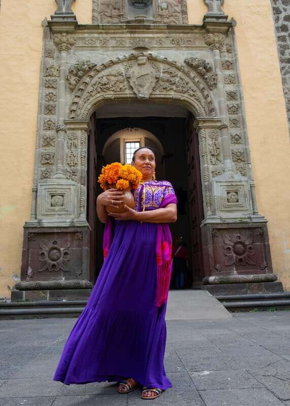 Frida for a day in Xochimilco - An Introduction to the Experience