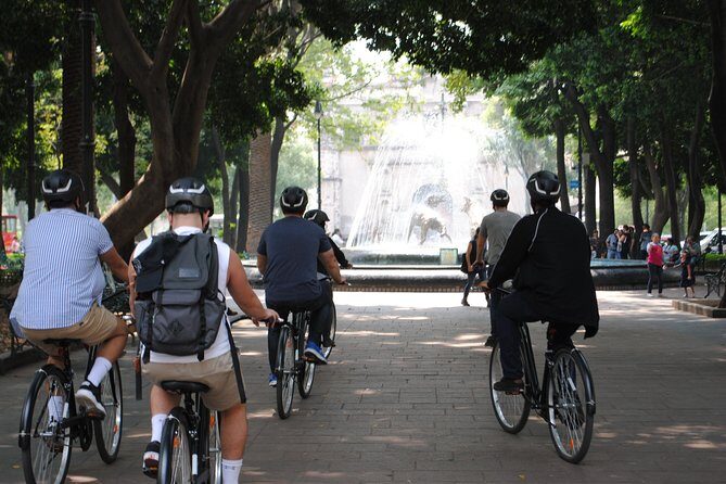 Frida Kahlo VIP [Museum Tickets Included] Bike, Markets & Churros - The Perfect Tour for the Curious & Active