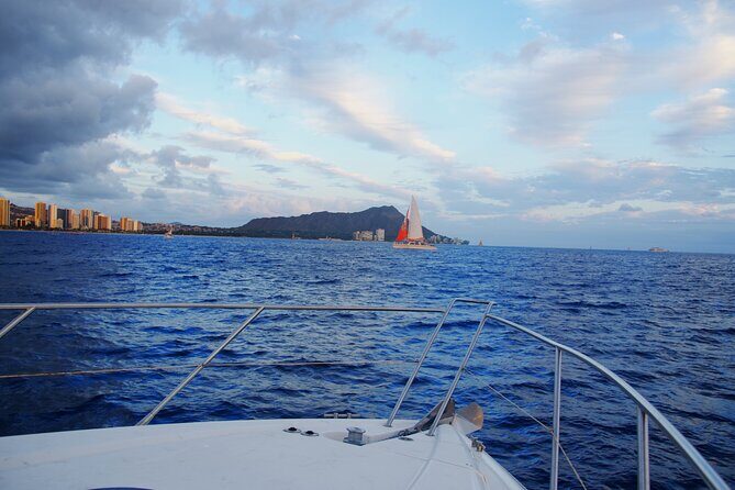 Friday Fireworks Cruise in Oahu, Hawaii - Exploring the Experience: What to Expect on Your Voyage
