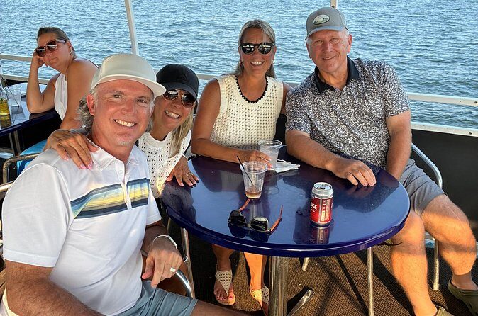 Friday Night Happy Hour Cruise on Lake Minnetonka - Who Should Consider This Experience?