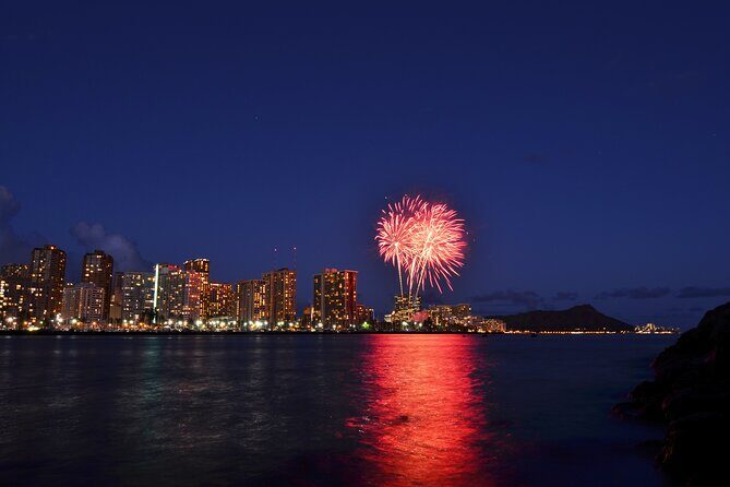 Friday Night Waikiki Fireworks Catamaran Cruise - Authentic Reviews and What They Reveal