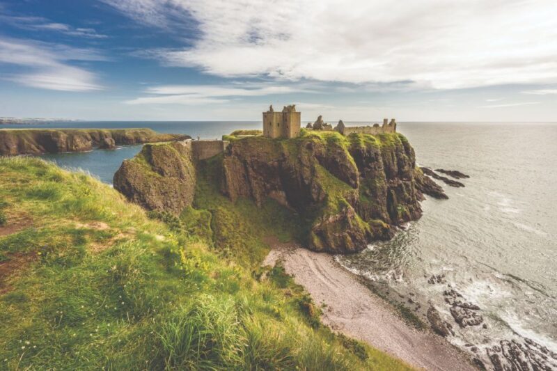 From Aberdeen: Dunnottar Castle and Cairngorms Day Trip - Exploring Scotland’s Coastal Majesty at Dunnottar Castle