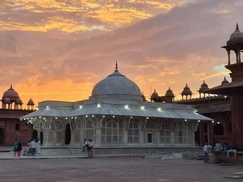 From Agra: Explore Fatehpur Sikri with Sikandra Tomb. - Deep Dive into the Experience