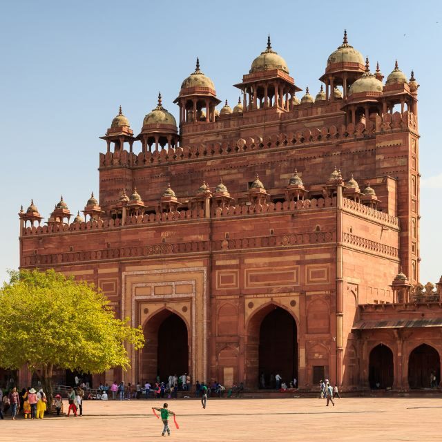 From Agra: Fatehpur Sikri and Market Private Half-Day Tour - The Itinerary in Detail: What You’ll Experience