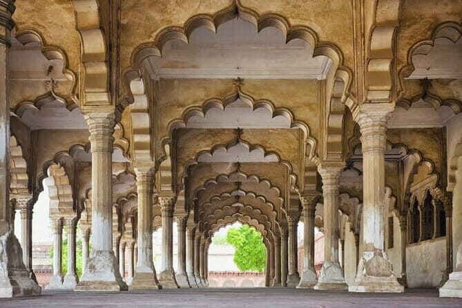 From Agra : Taj Mahal , Agra Fort & Baby Taj Tour by AC Car - An In-Depth Look at the Tour Experience