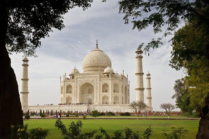 From Agra: Taj Mahal Sunrise Private Tour with Lunch & Entry Fees - Why This Tour Truly Stands Out