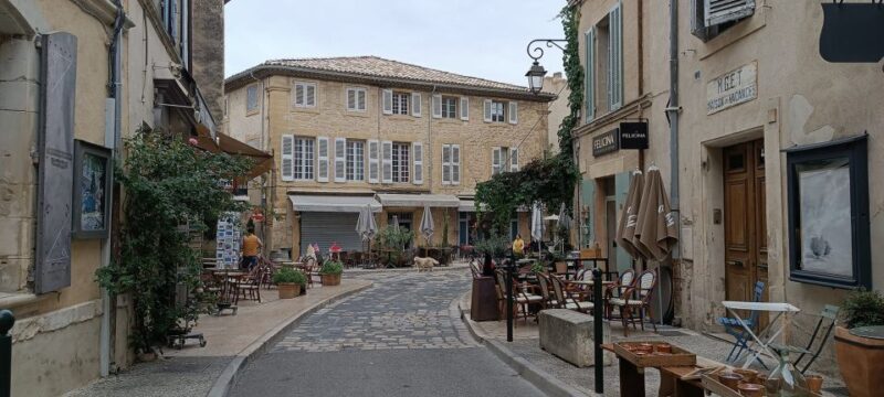 From Aix-en-Provence: Luberon Perched Villages Guided Tour - The Sum Up
