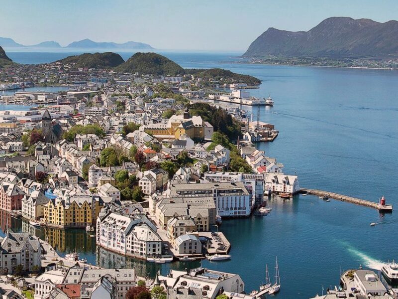 From Ålesund: Private Day Trip to Geirangerfjord - Why Consider This Tour?